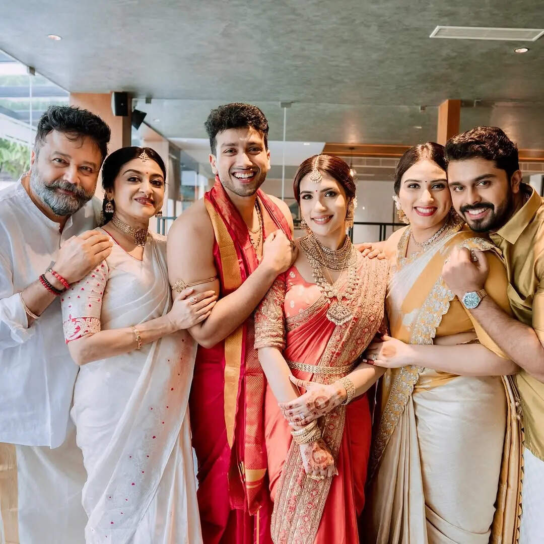 Kalidas Jayaram and Tarini Kalingarayar tie the knot in a traditional ...