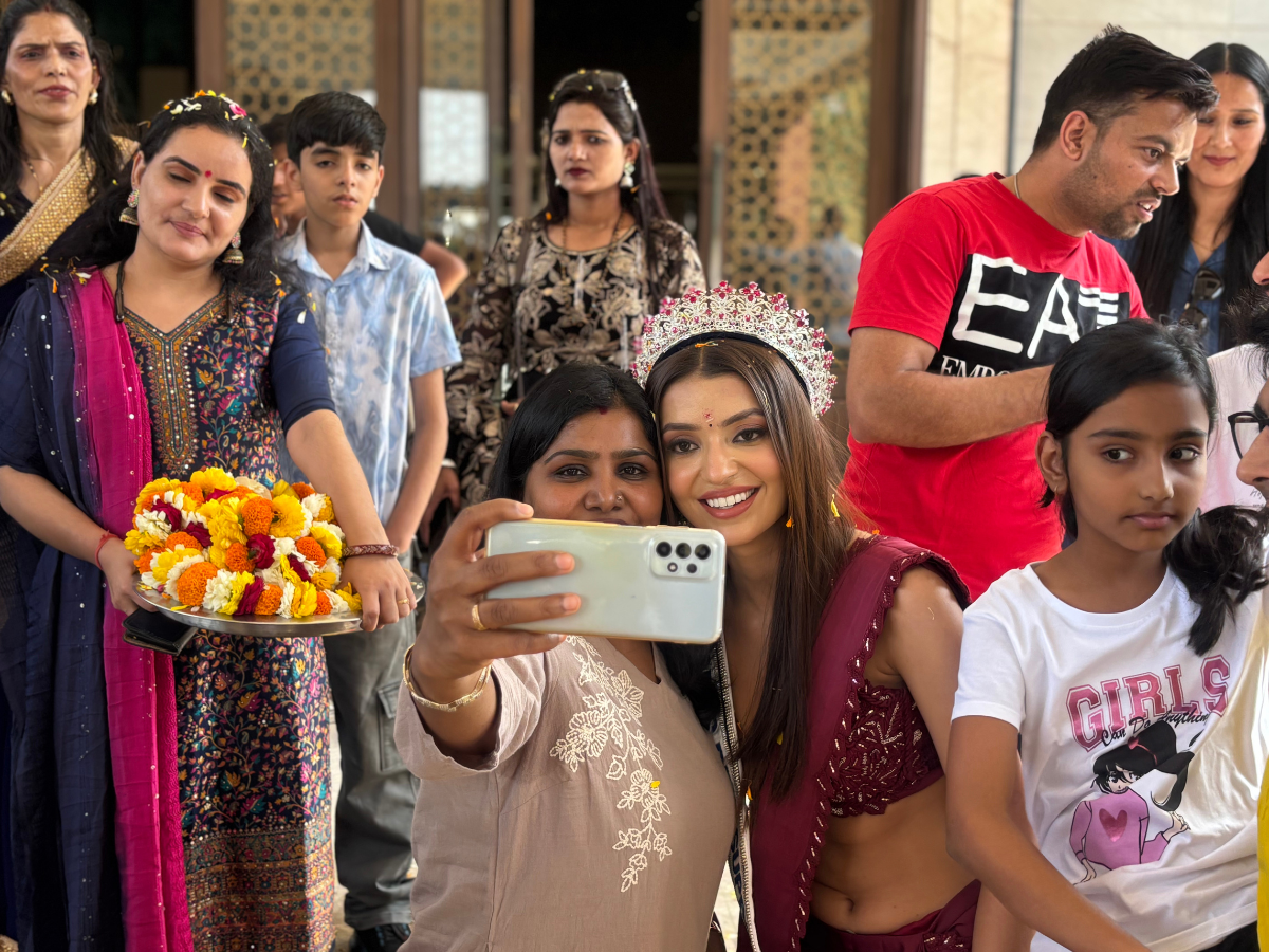 A sneak peek into Ayushree Malik's grand homecoming!