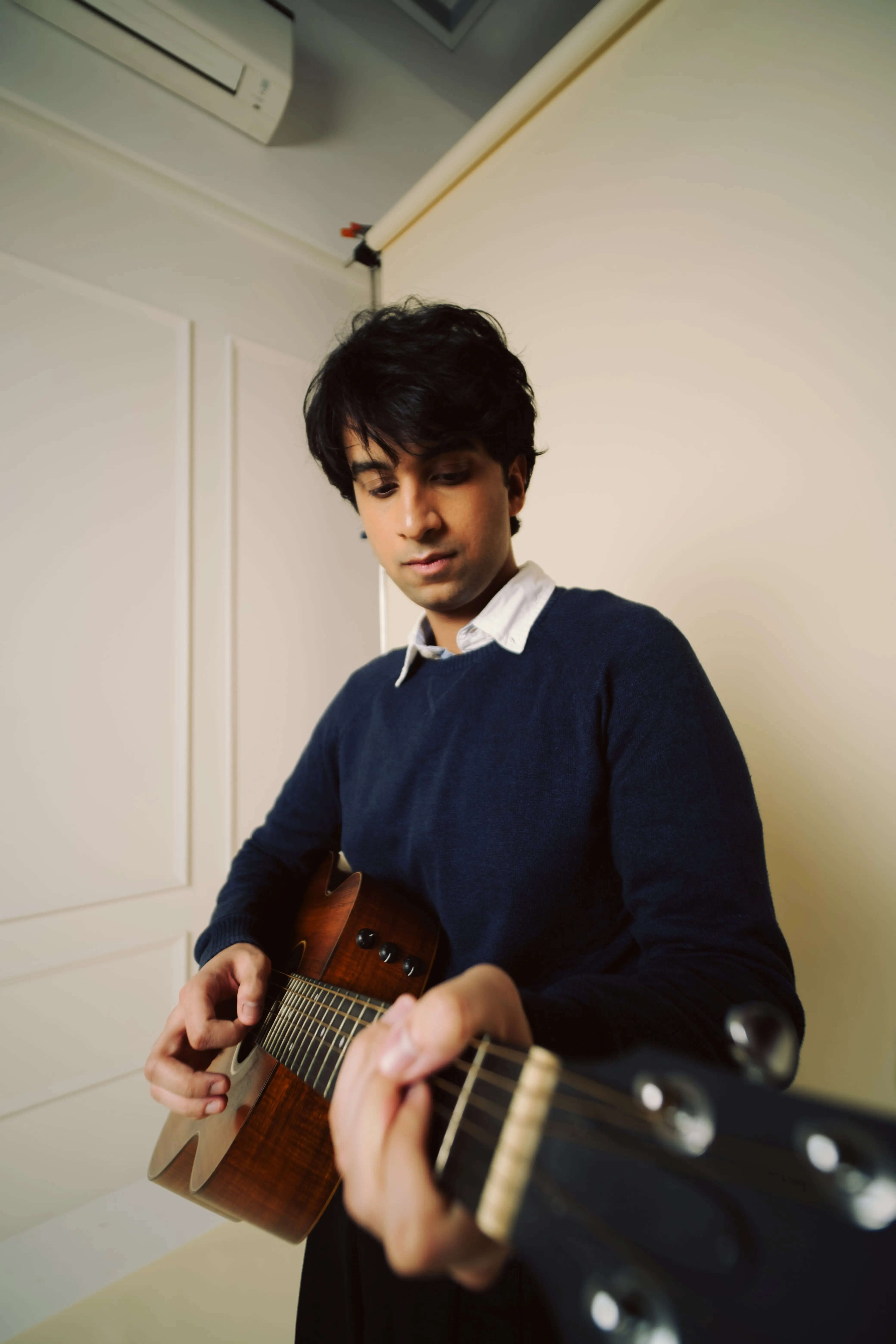 Aarya goes back in time with new single “Again…”
