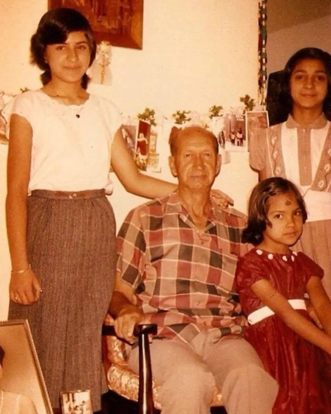 12 Iconic Photos from Miss Universe 2000 Lara Dutta’s Early Days