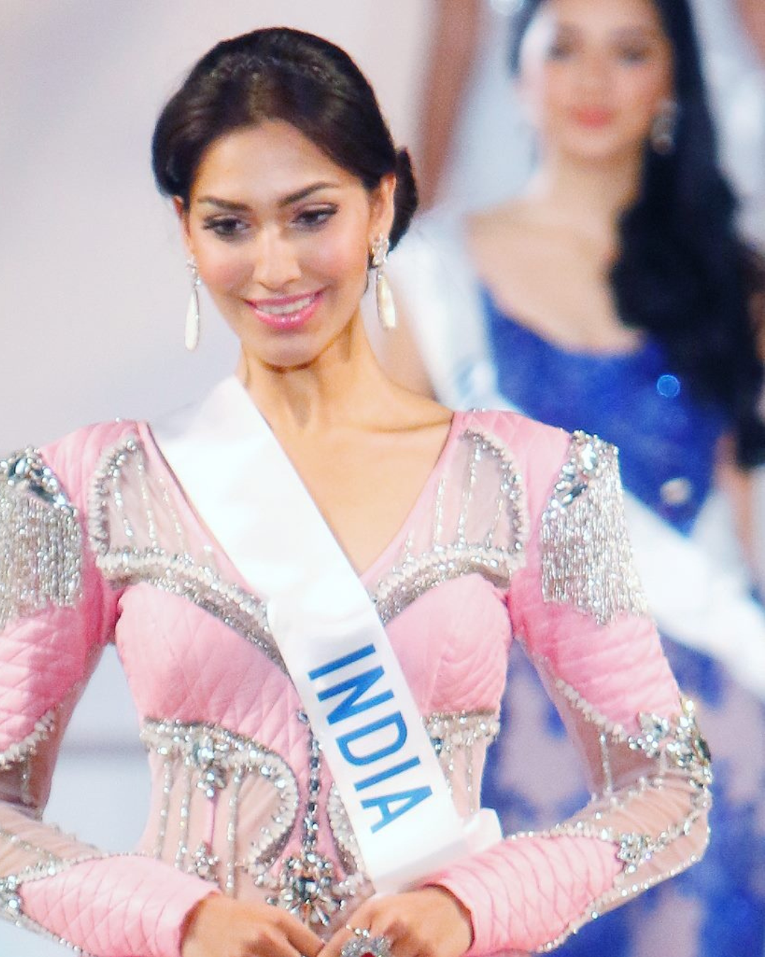 10 Stunning Throwback Photos of Jhataleka Malhotra | Birthday Spotlight