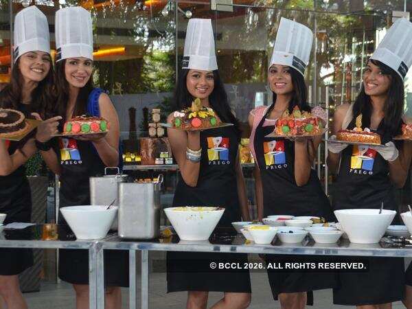 Miss India finalists with celebrity Chef Ajay Chopra