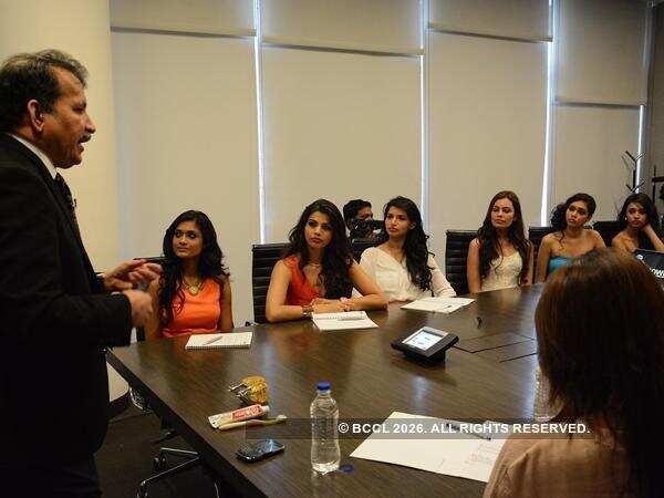 Miss Diva finalists with Dr. Sandesh Mayekar