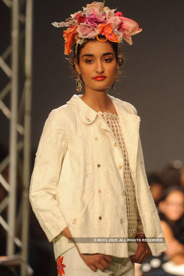 Miss India 2011 Kanishtha is a ramp favourite at WIFW