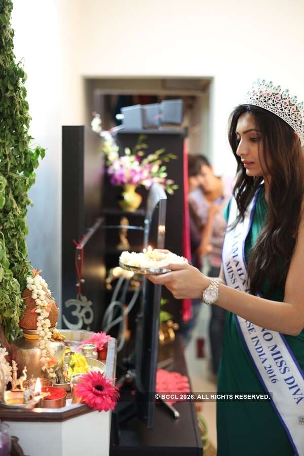 Miss Diva 2016 Roshmitha Harimurthy's homecoming