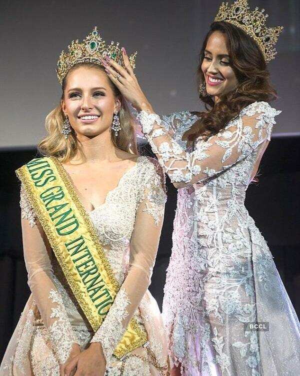 Miss Grand International 2015 stripped of her title