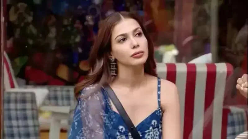 Palak Purswanis short-lived stint in Bigg Boss OTT 2 ends with emotional exit