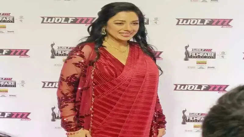 67th Wolf777 News Filmfare Awards 2022: Television star Rupali Ganguly ...