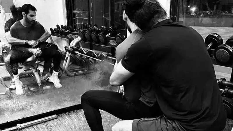 Suniel Shetty shares awwdorable picture with son, Ahan Shetty from the gym