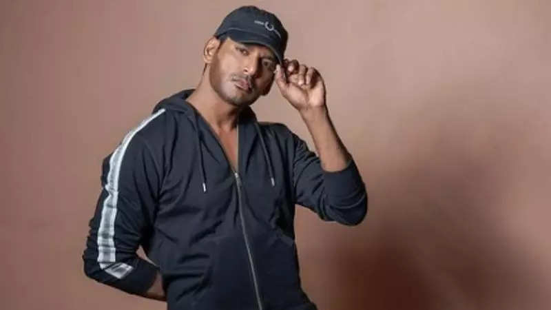 Tamil actor Vishal’s house attacked by unidentified men, files police ...