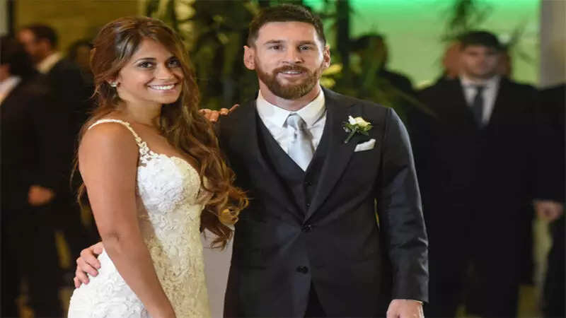 Meet Lionel Messis wife, Antonella Roccuzzo, a stunning model with an ...