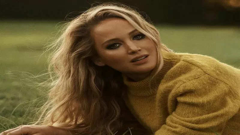Jennifer Lawrence comments on Bryan Singer, calls female directors ...