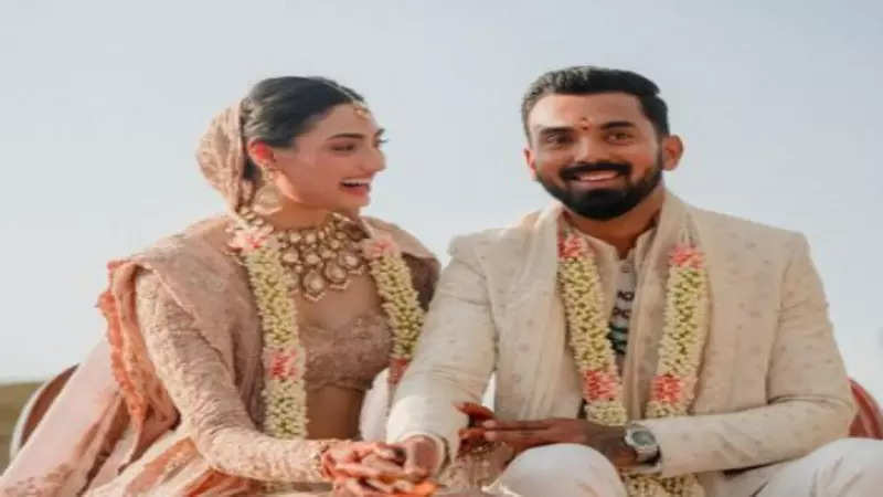 Alok Shetty Wedding Dindoshi Court Refuses Relief To Alok Nath, Wife