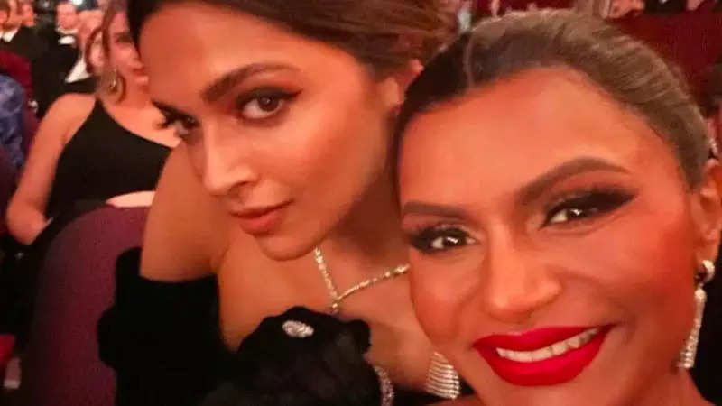 Mindy Kaling poses with Deepika Padukone, Ram Charan and his wife ...