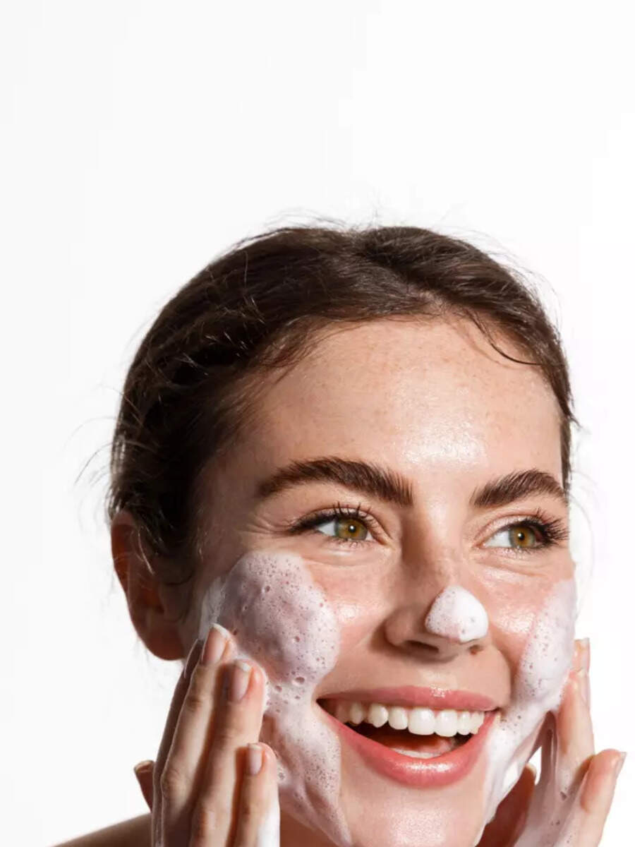 8 Toxic Ingredients To Avoid In Skincare Products | Times Now