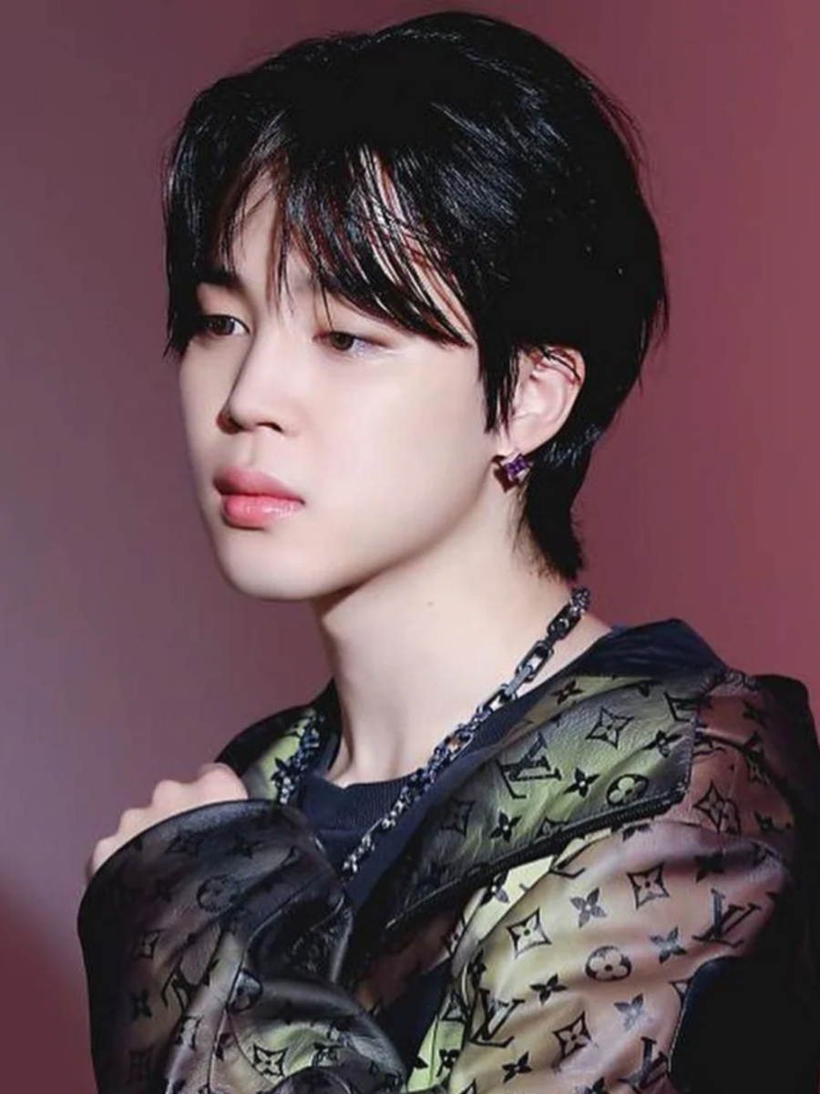 BTS Star Jimin's Summer Skincare Essentials | Zoom TV