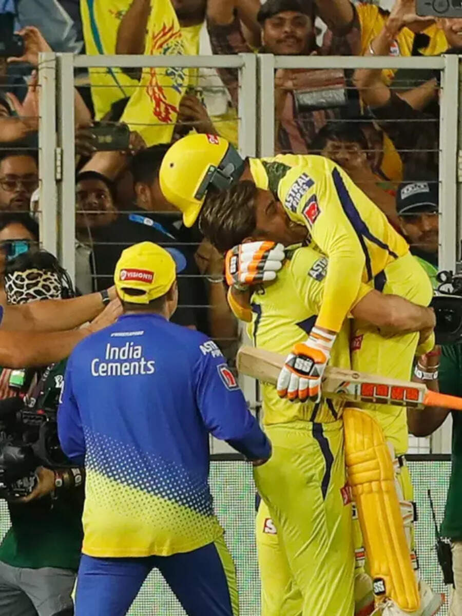 Dhoni's 5th trophy To Rayudu's 6th Title: List Of Records Broken In CSK-GT IPL 2023 Final ...