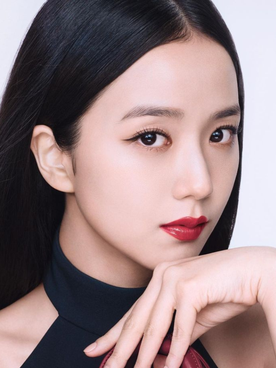 BLACKPINK's Jisoo's Glass-Skin Tutorial Is A Real Game-Changer | Zoom TV
