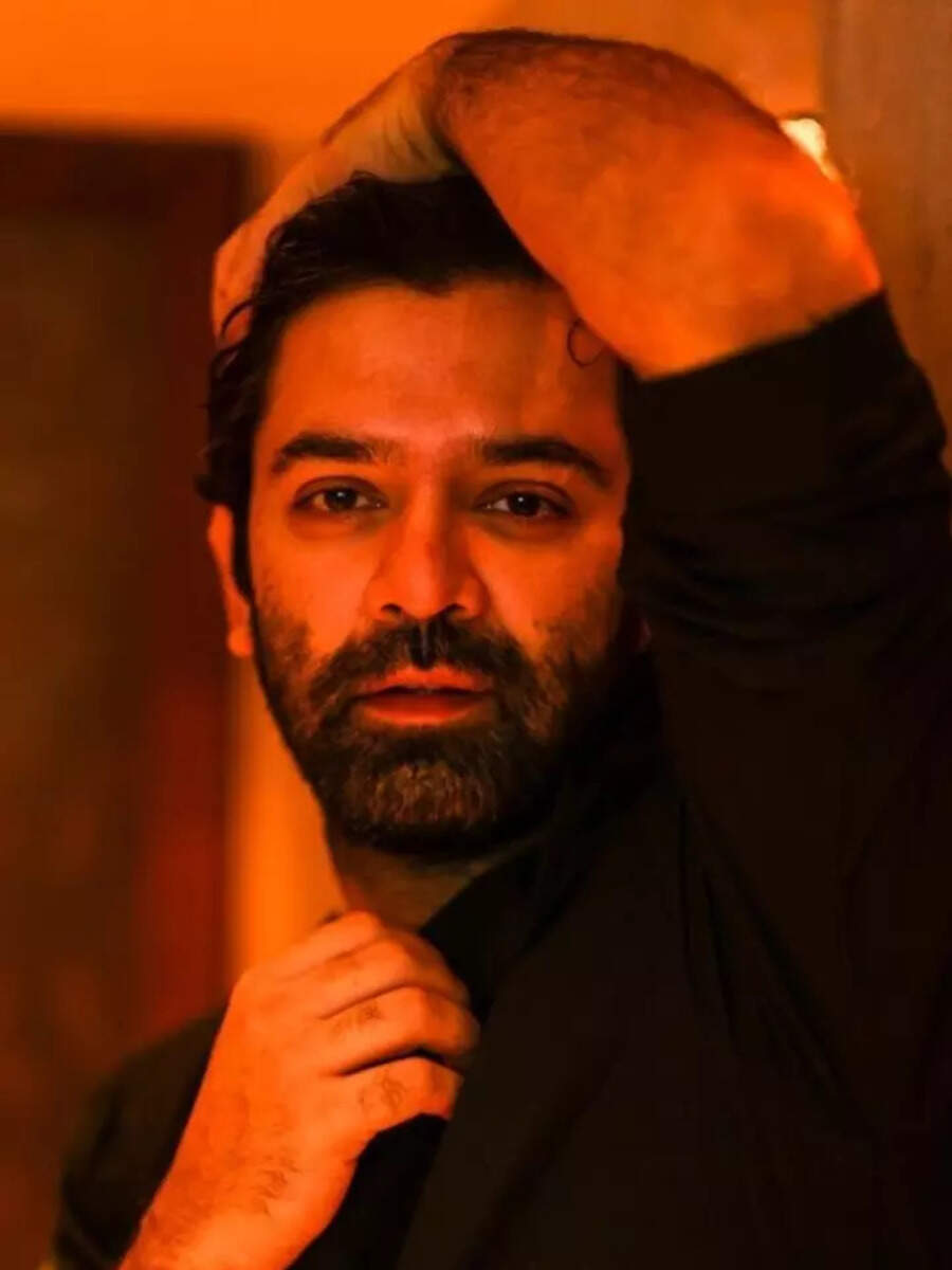 Barun Sobti Instagram: Asur 2 Actor Barun Sobti Casually Entering Our ...