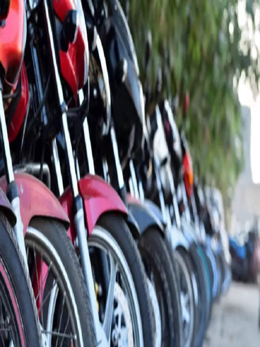 What is the Perfect Colour for your Motorcycle As Per Your Zodiac Sign ...