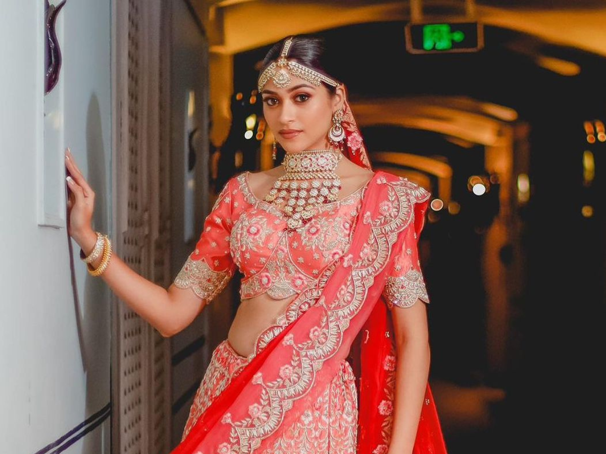 Nandini Gupta stuns as showstopper for Pallavi Sethi at 'The Fashion ...
