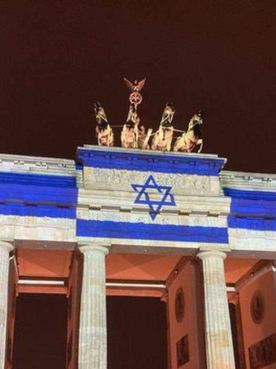 White House To Eiffel Tower: Monuments Light Up In Support Of Israel ...