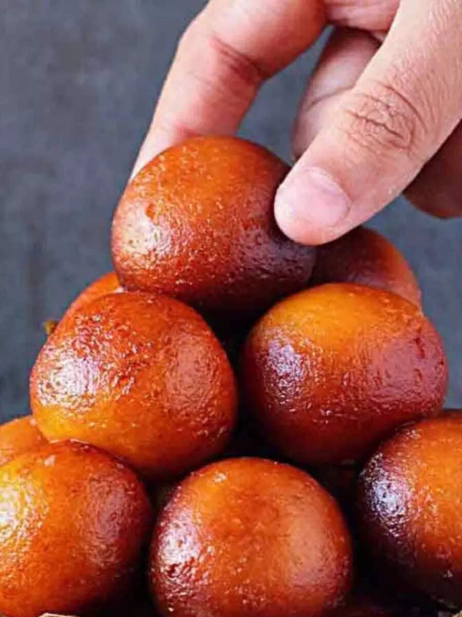 Gulab Jamun Grows On The Tree Here | Times Now Navbharat