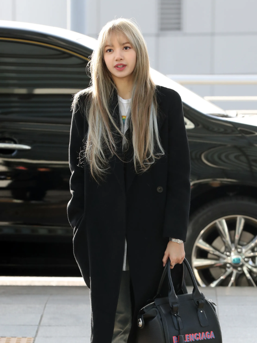 Blackpink’s Lisa-Inspired Fits To Try This Fall | Times Now
