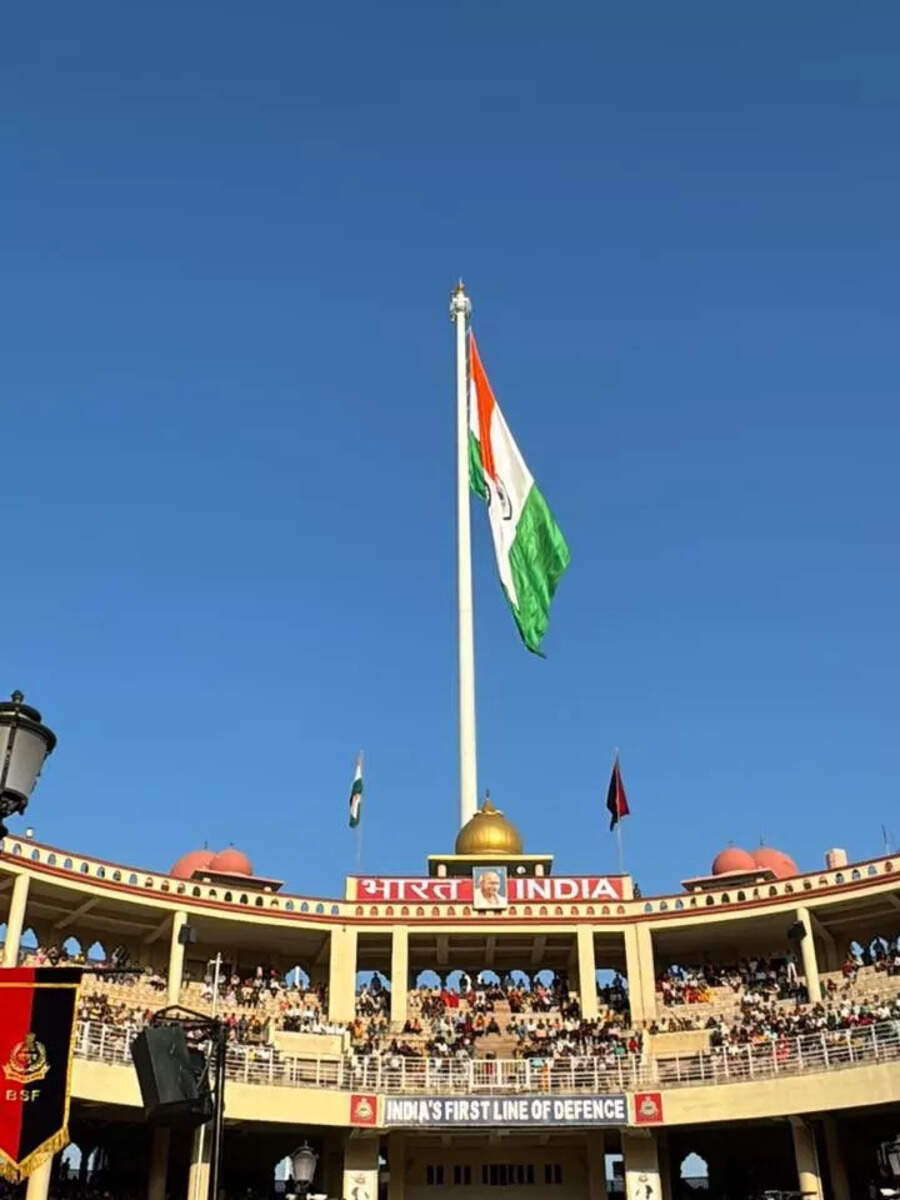 Highest Tiranga: India Highest Tricolor Was Hoisted At Attari Wagah ...