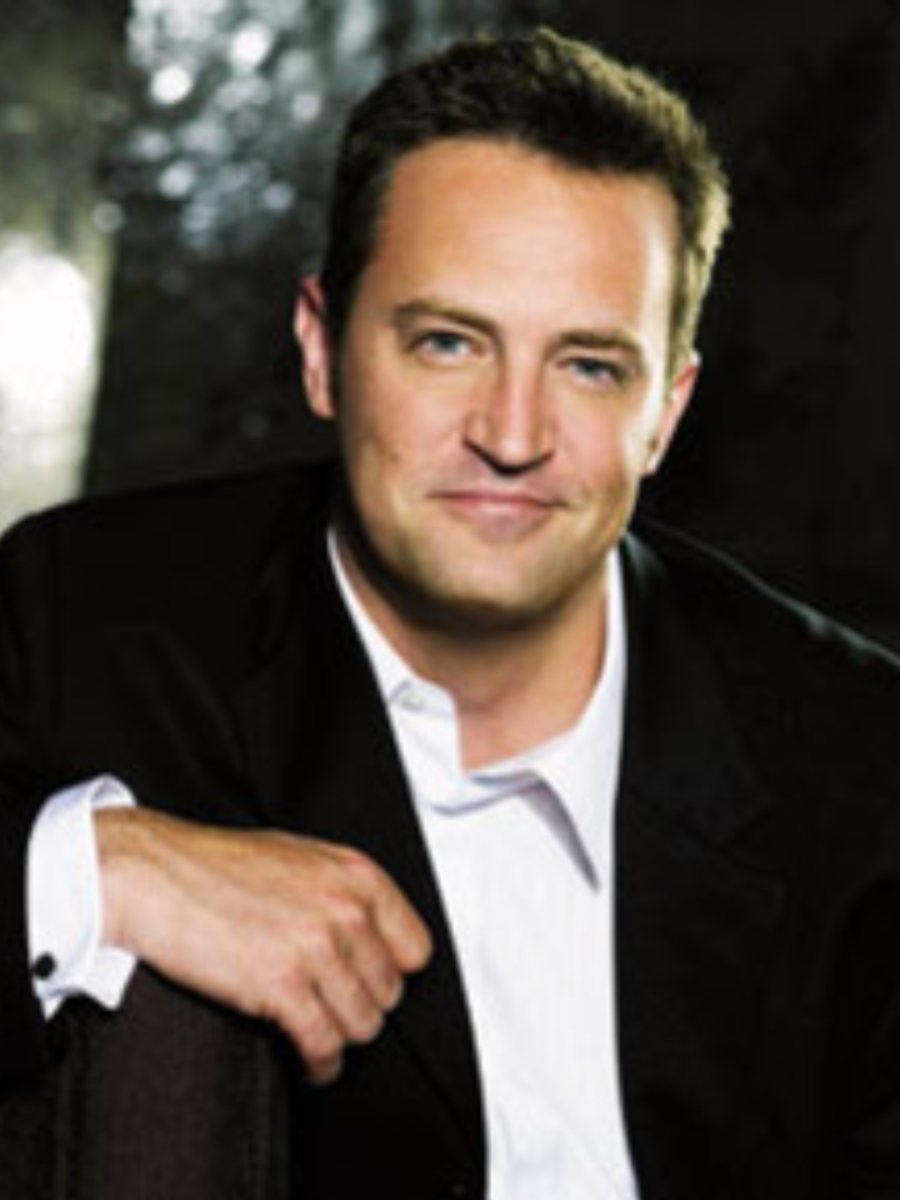 Top Ent News: FRIENDS Star Matthew Perry Laid To Rest, SRK Drops Dunki ...