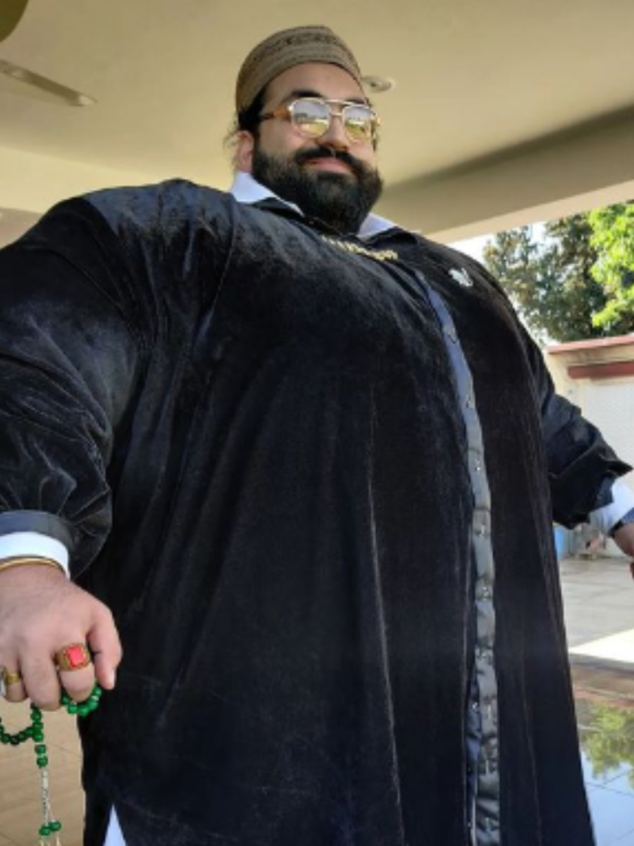 Pakistani Hulk Arbab Khizer Hayat Khan Baba All You Need to Know ...