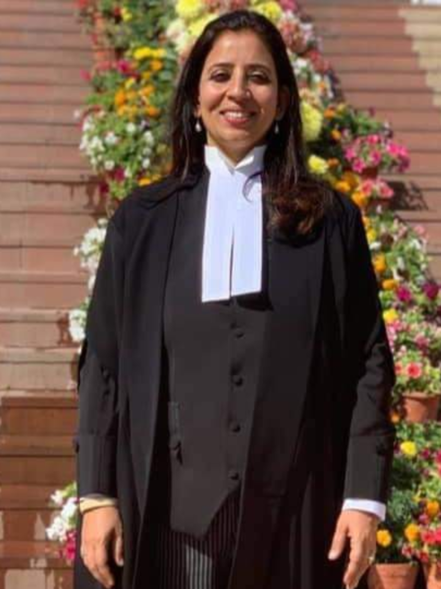 Aishwarya Bhati Advocate Supreme Court- Youngest Female Senior Advocate ...