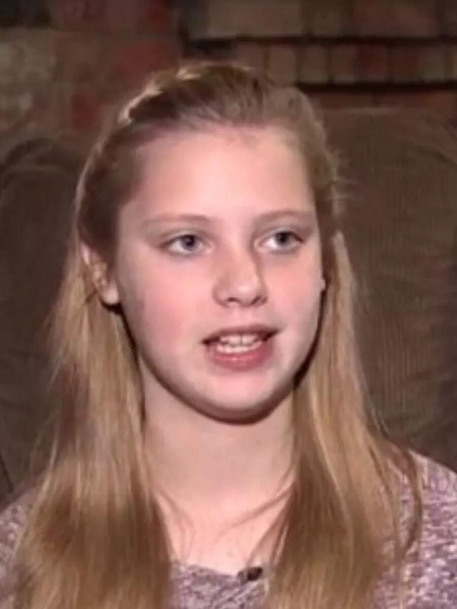 Katelyn Thornley with a rare disease who sneezes 12000 times in a day ...