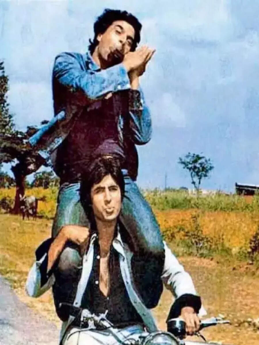 9 Unforgettable Roles Of Dharmendra | Times Now