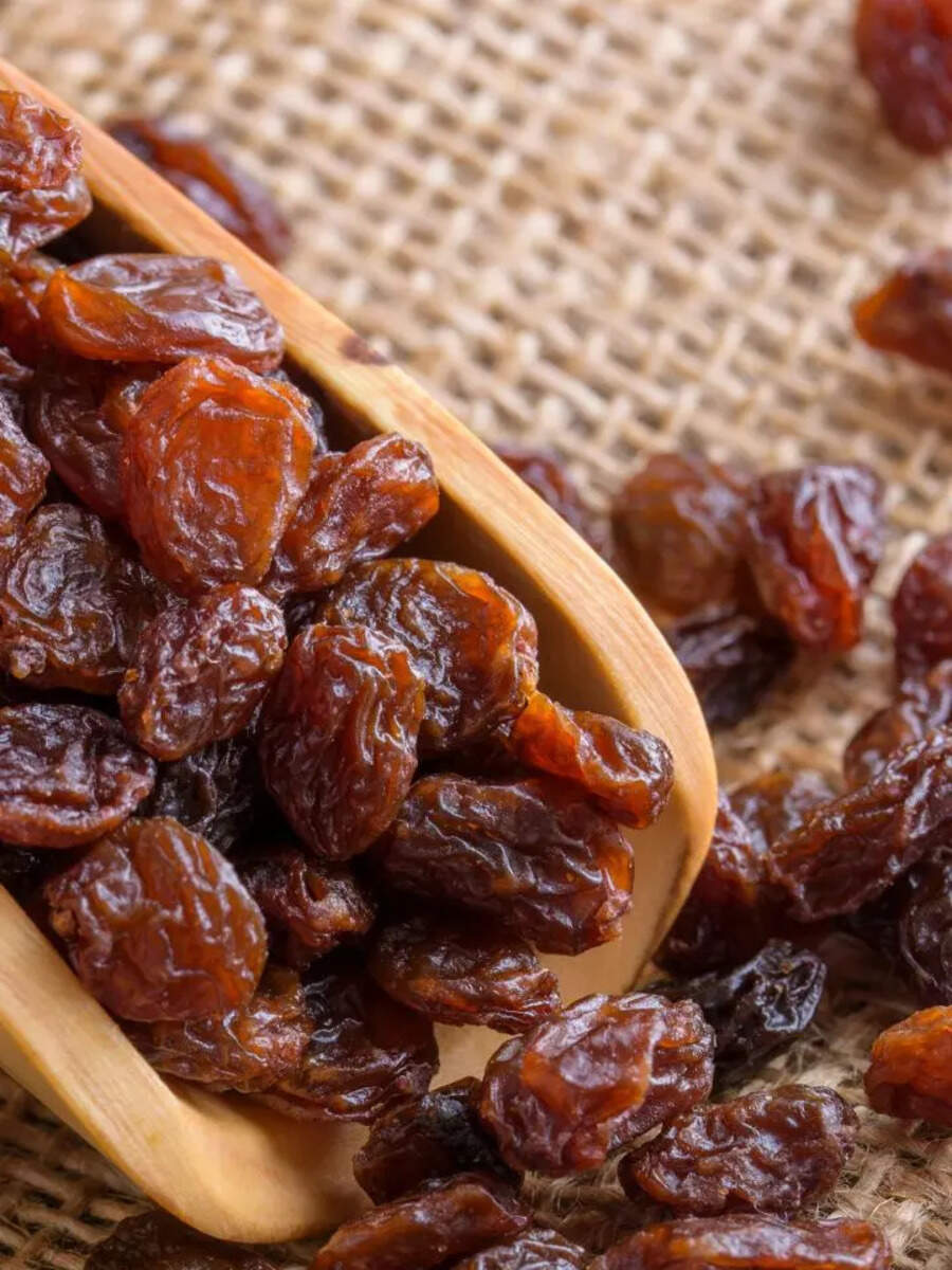 Health Benefits Of Fig And Raisins Soaked In Water Overnight For Weight ...