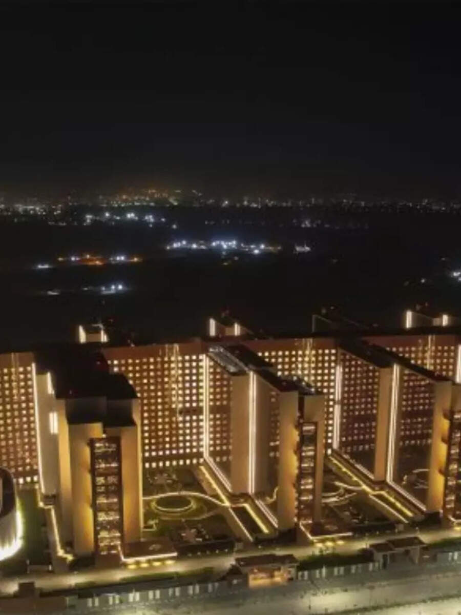 How Surat Diamond Bourse looks from inside See | Times Now Navbharat