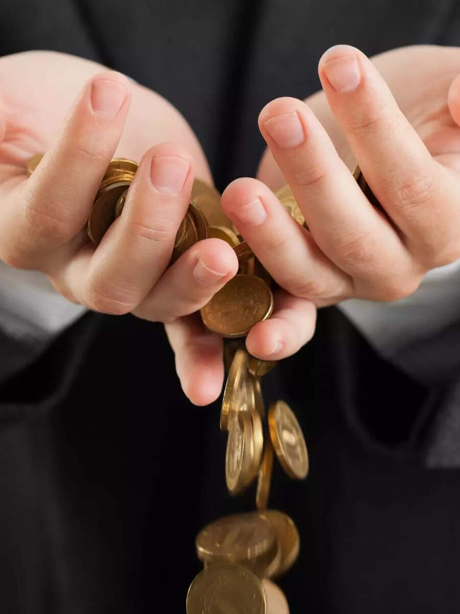 Massive wealth decline! THESE BILLIONAIRES lost the most in 2023 | Year ...