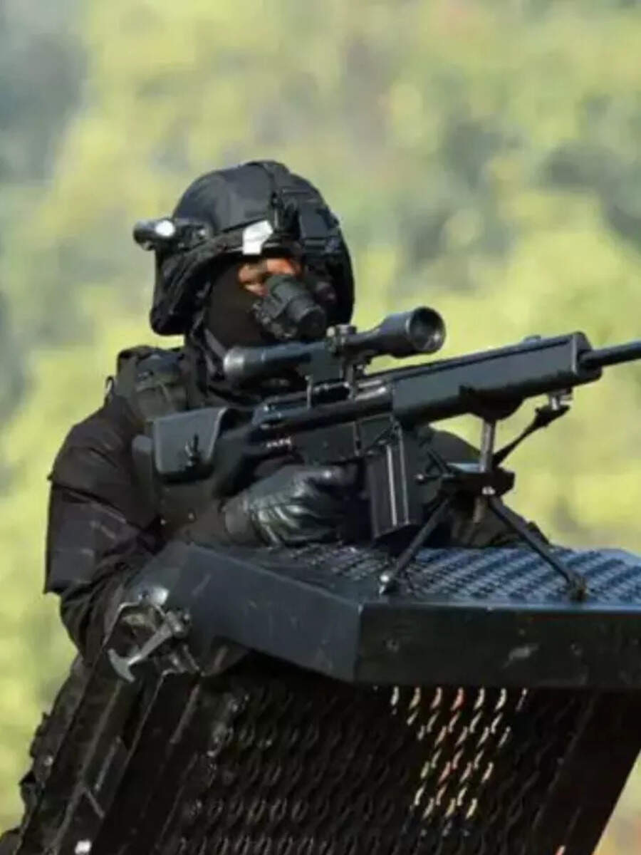 India's most dangerous force commando one commando kills dozens - ये है ...