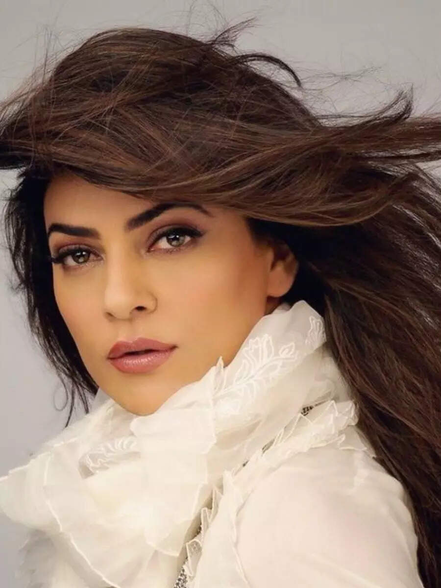 Sushmita Sen And Her Relationships: Vikram Bhatt To Lalit Modi | Zoom TV