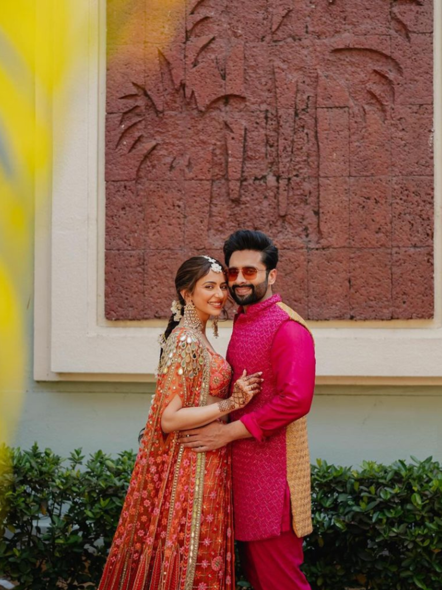 Rakul Preet Singh, Jackky Bhagnani's Mehendi Attires Are A Dreamy ...