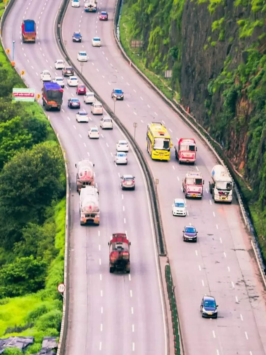 Mumbai Pune First Access Controlled Expressway of India | Times Now ...