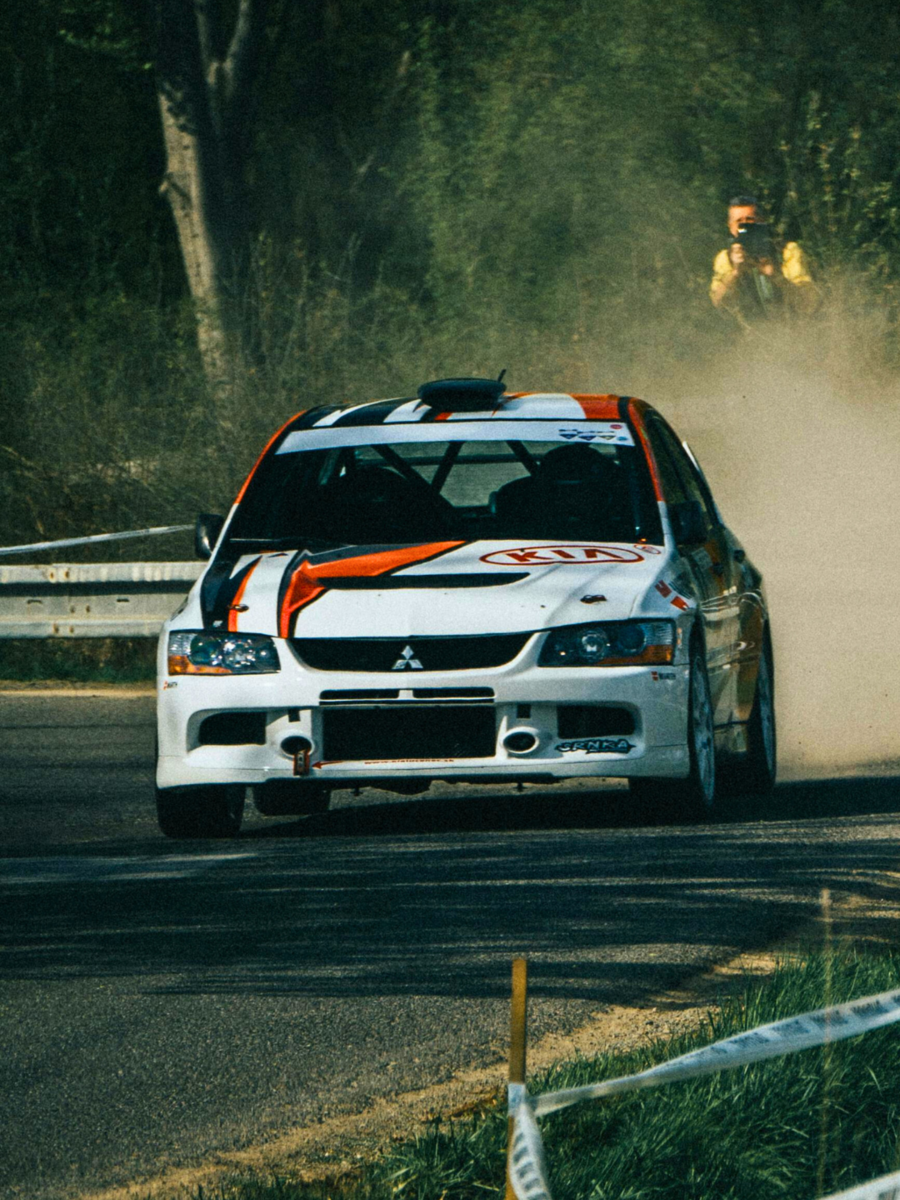 5 Cars That Have Proven Their Mettle In Rallying: Maruti Suzuki Gypsy ...