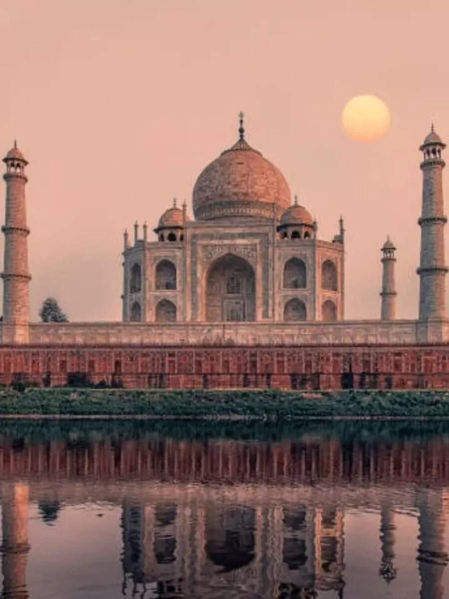agra tajmahal age know who design this beautiful monument | Times Now ...
