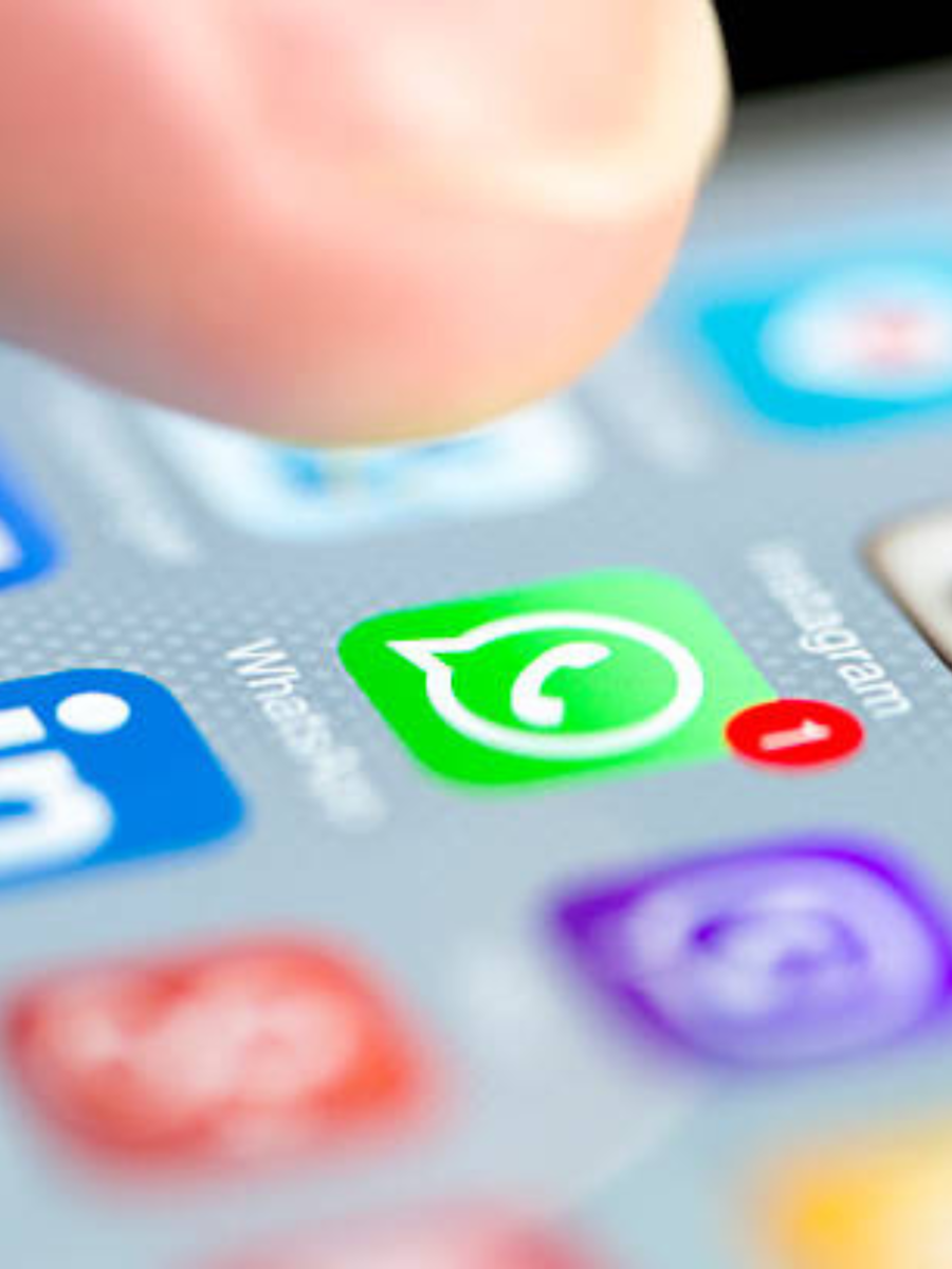 WhatsApp Scam Alert! Tips to stay safe | ET Now