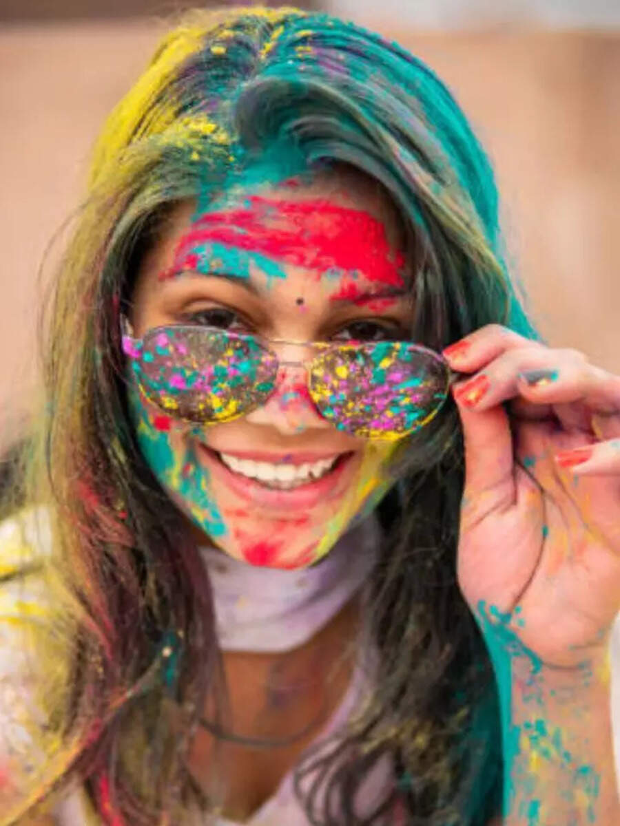 8 Easy Ways To Get Over Headache After Playing Holi | Times Now