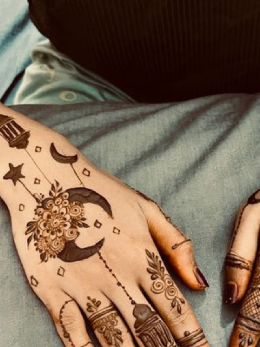 Crescent Moon Henna Design Ideas For Eid | Times Now