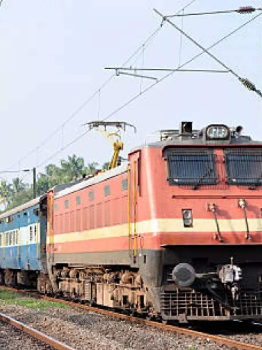 Indian Railways Train Types: DEMU, MEMU और EMU ट्रेन का क्‍या मतलब है, पता है आपको | ET Now Swadesh