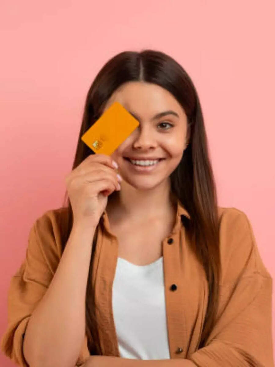 How To Make Credit Cards Work For You? 7 Habits | ET Now