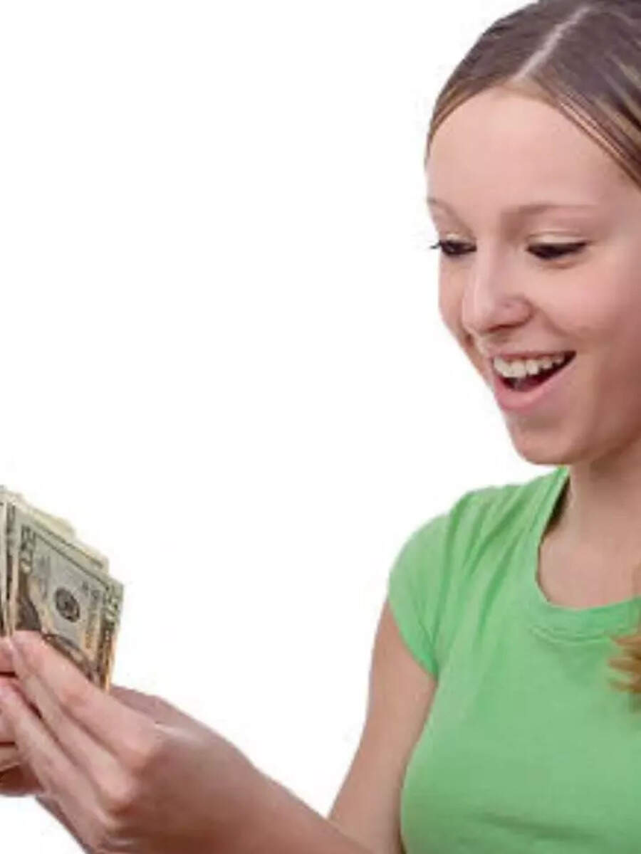 10 Ways Teens Can Make BIG Money | ET Now 10 Ways Teens Can Make BIG Money | ET Now