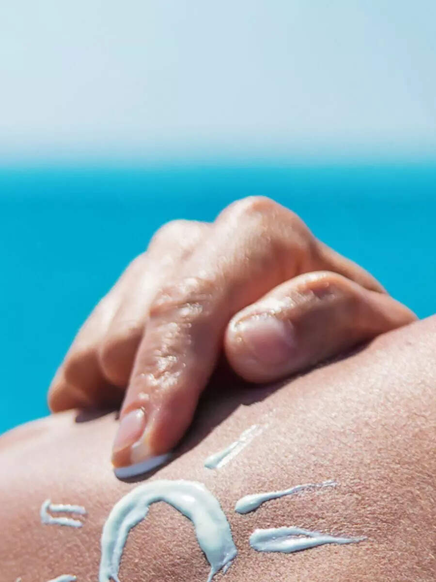 How To Apply Sunscreen Before and After Lotion | Times Shopping Guide